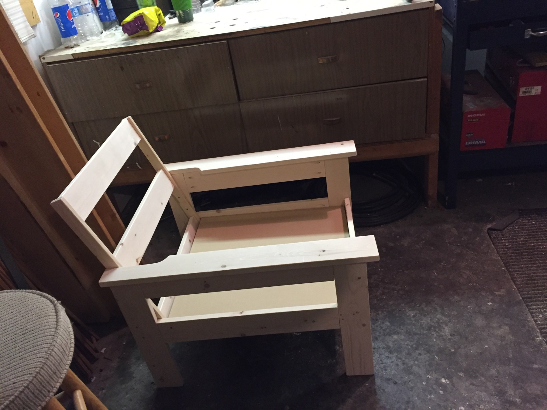Ellie’s Throne Plans – JK Building The Dream